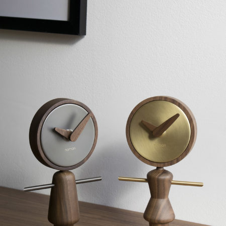 Nena Table Clock – Space Lighting
