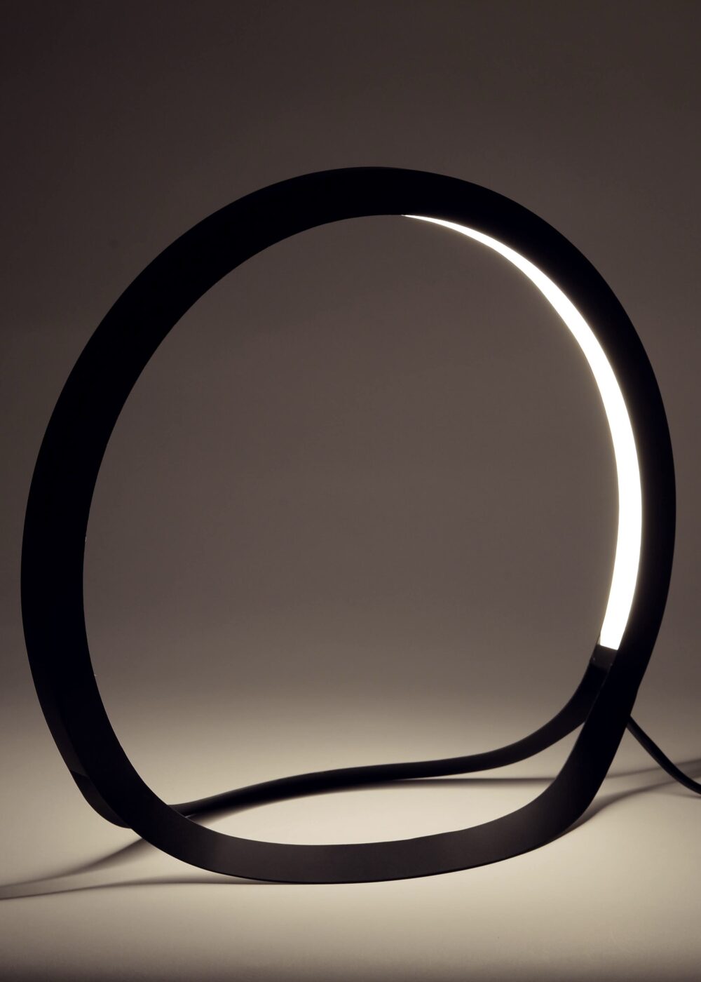 HOOP – Table Lamp – Space Lighting