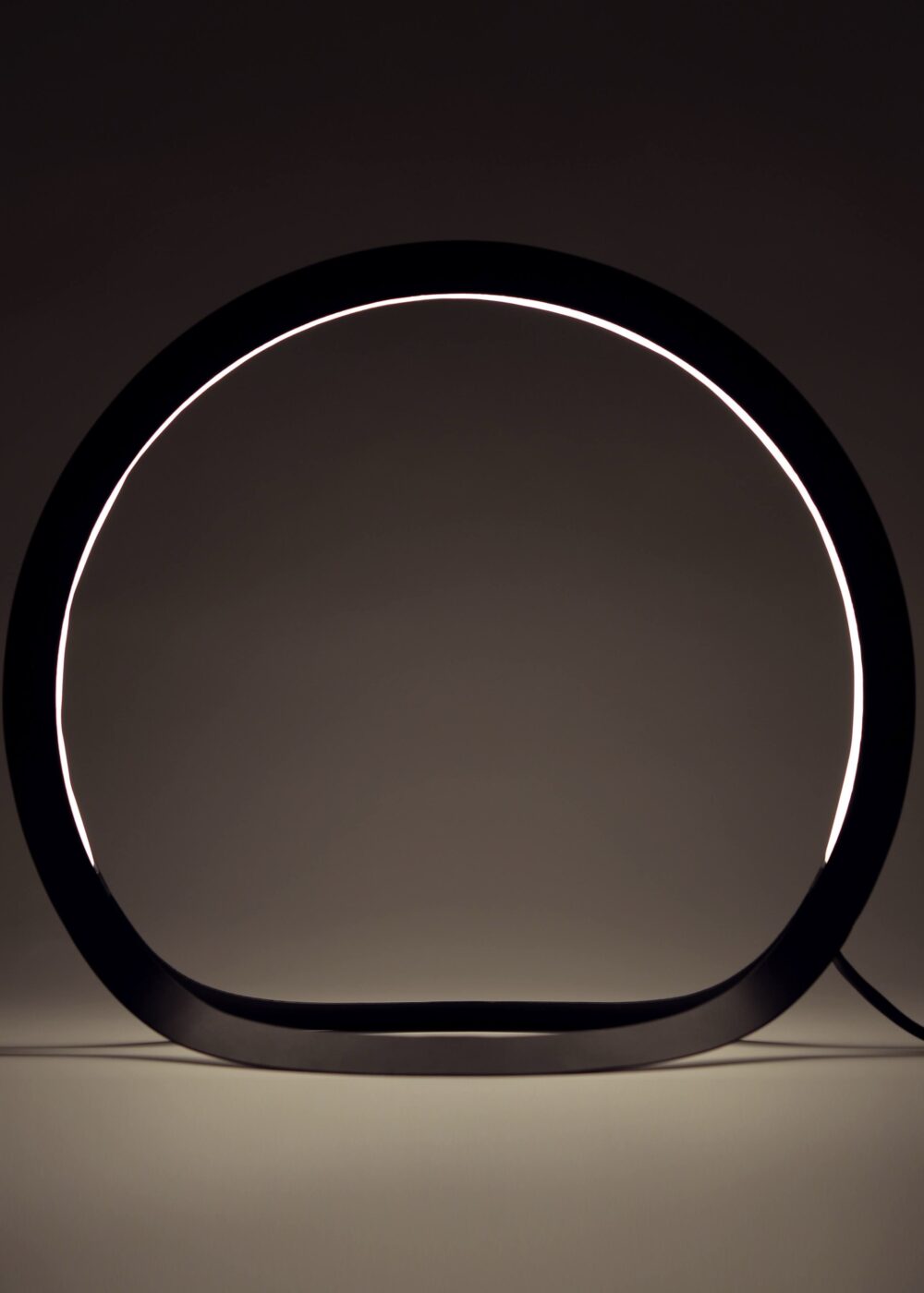 HOOP – Table Lamp – Space Lighting