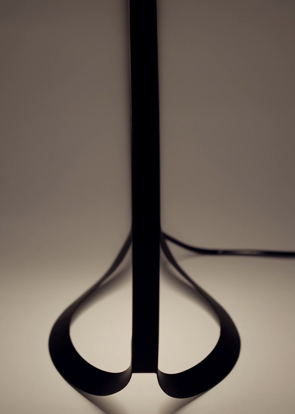 HOOP – Table Lamp – Space Lighting