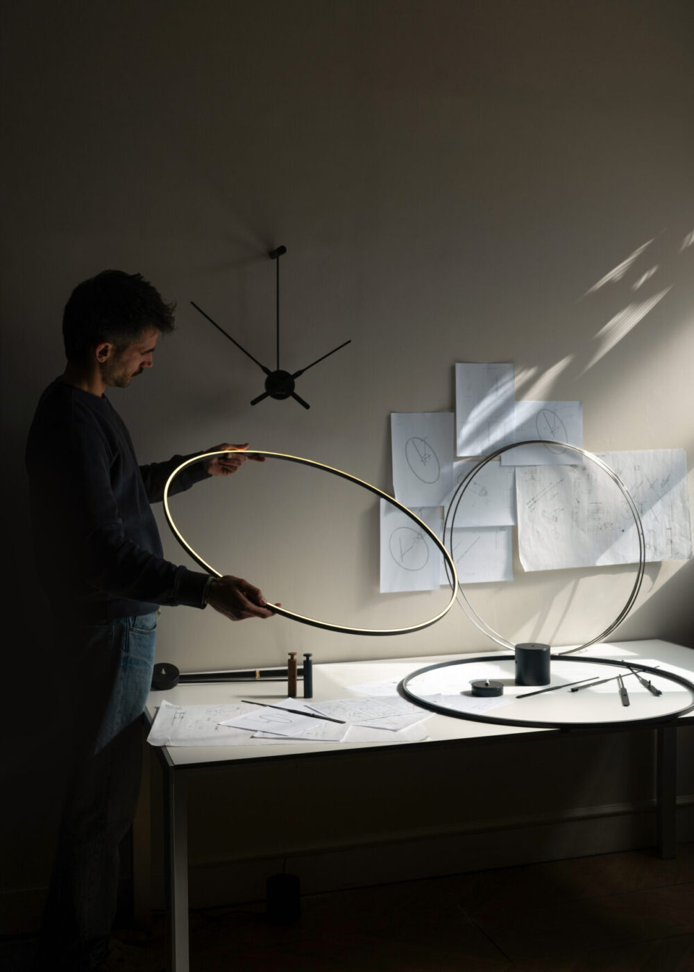 Ombra Clock – Space Lighting