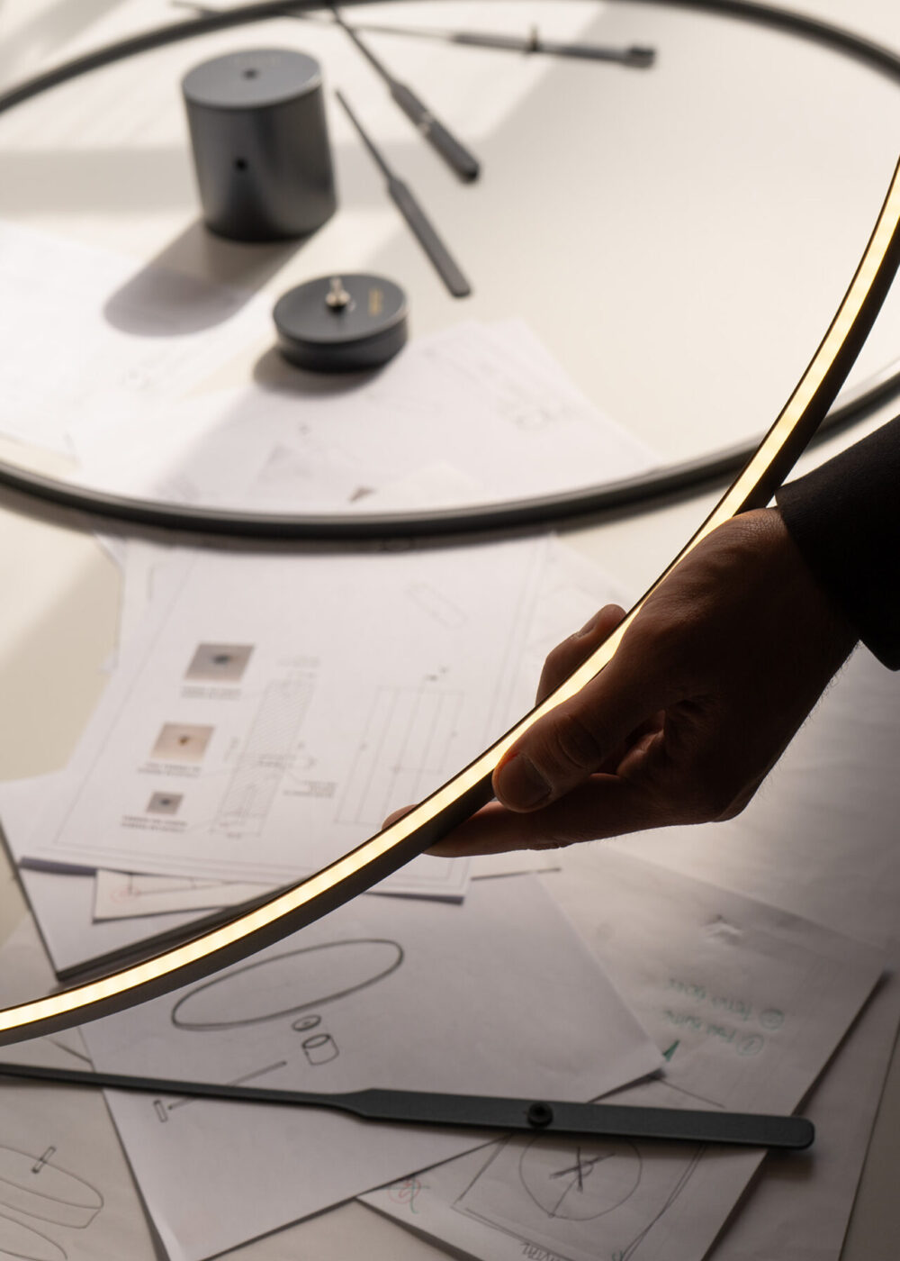 Ombra Clock – Space Lighting